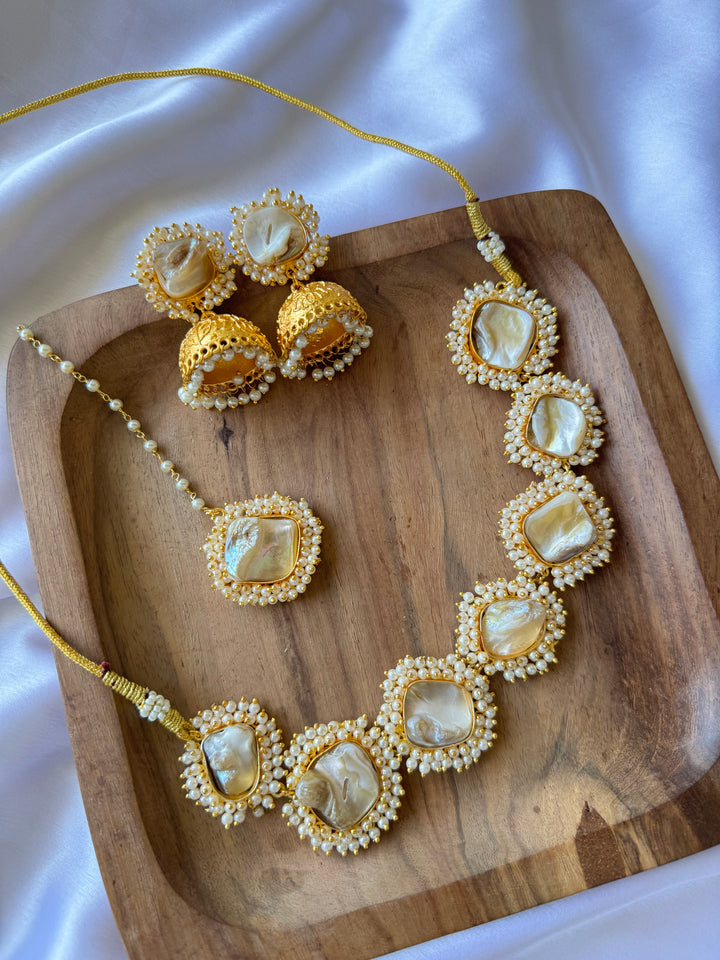 Chokers & Necklaces – Ghani Phutri